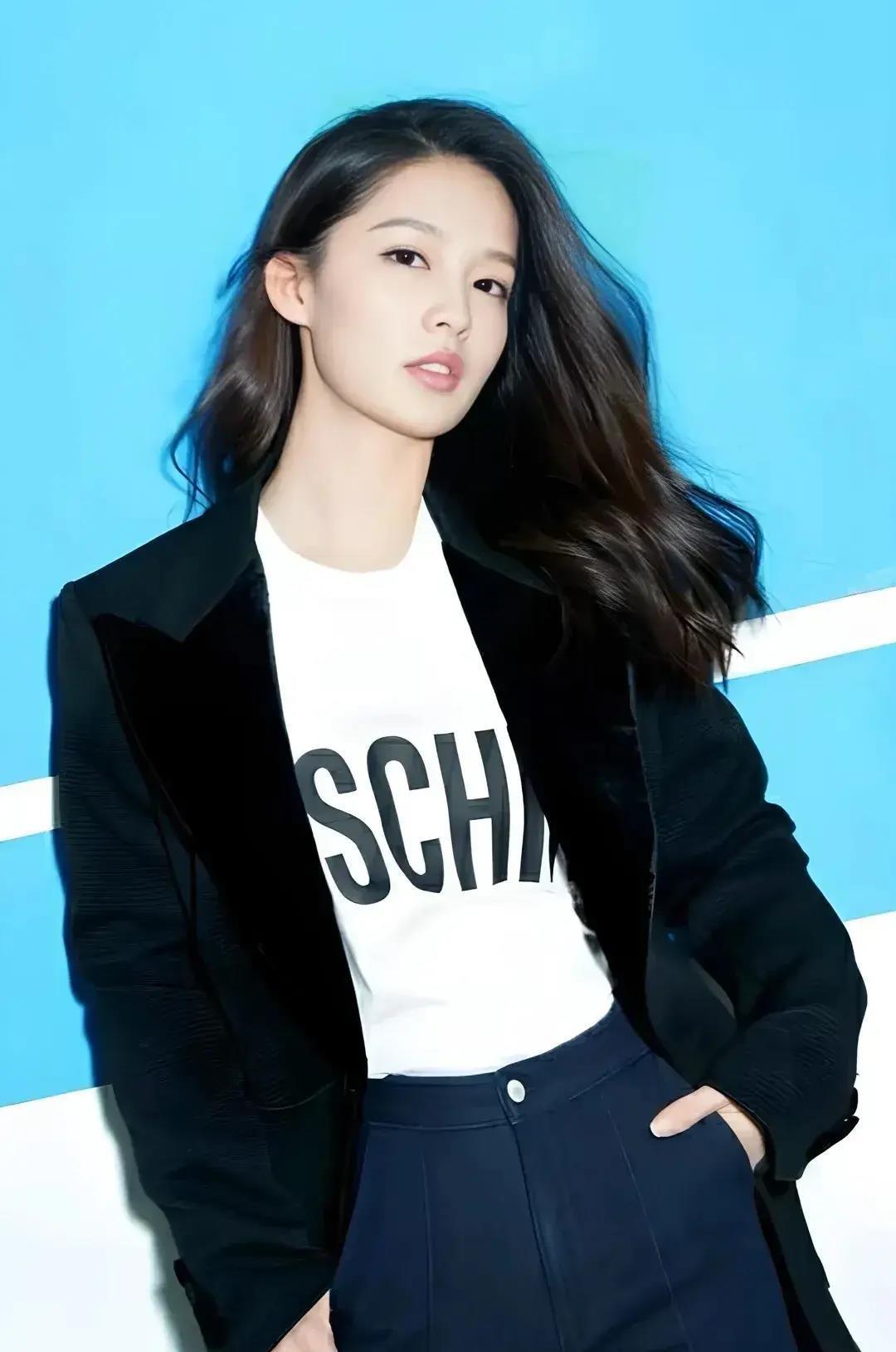 Li Qin star wallpaper (45) - iNEWS