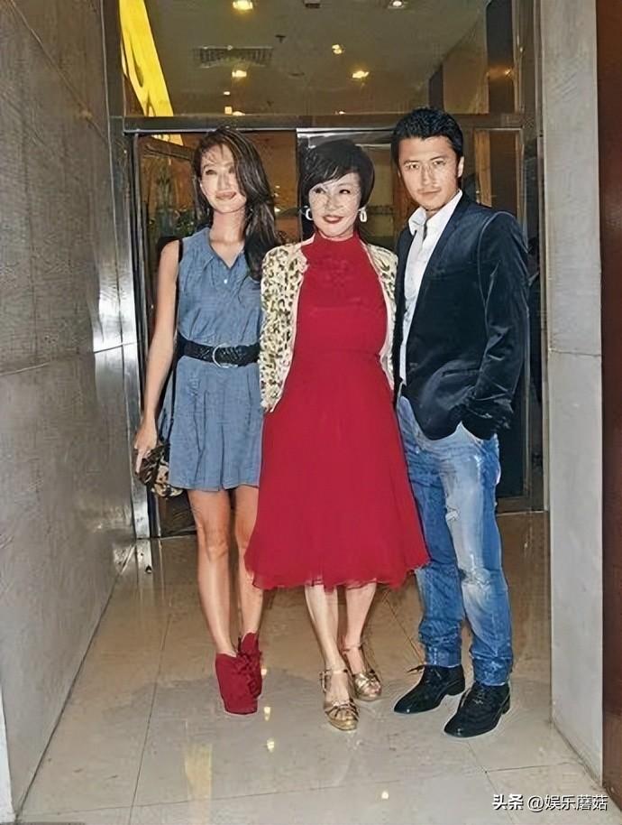 Nicholas Tse's family portrait has sparked heated discussions: his ...