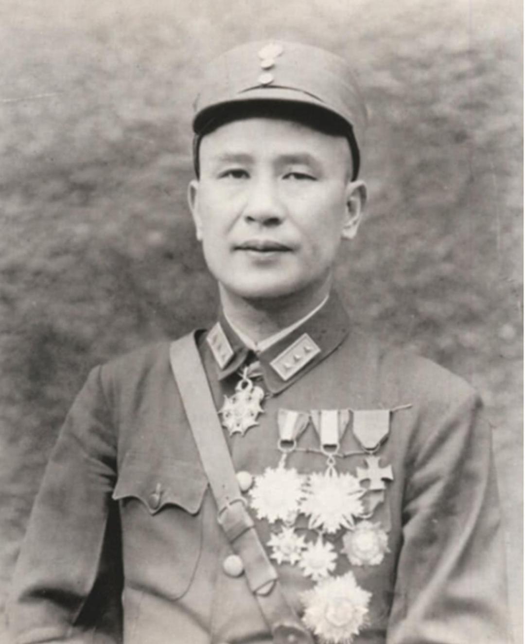 When Bai Chongxi passed away in 1966, the sheets underneath him were in ...