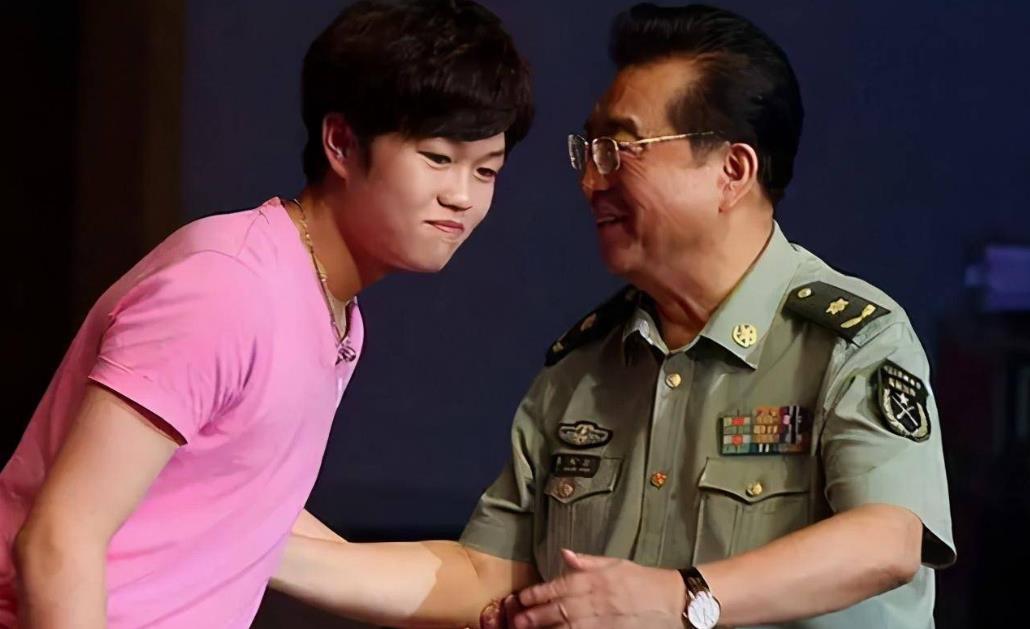 Six male stars pursue their father's love, and the biggest bloodline is ...