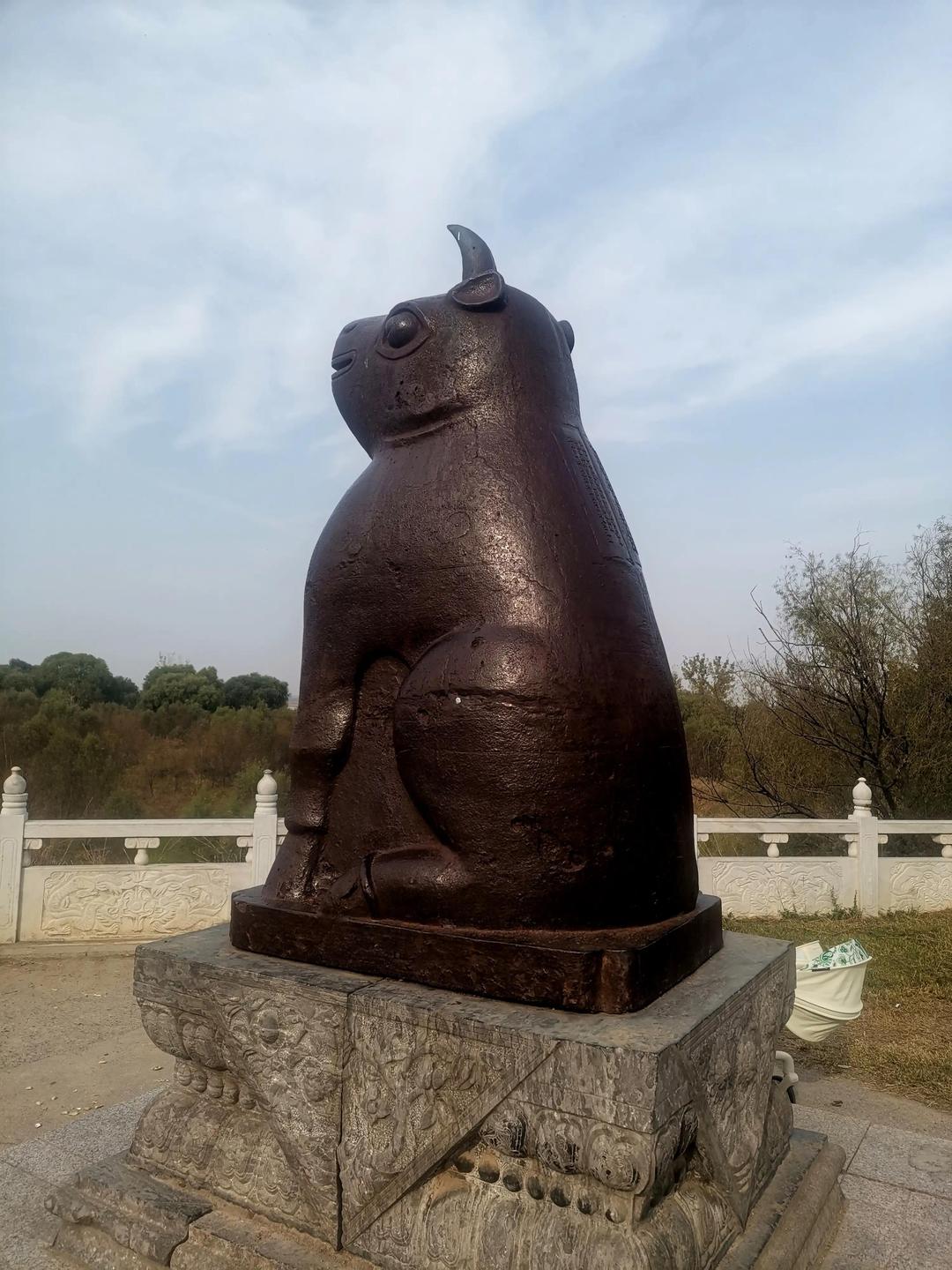 Go hiking on the Yellow River Embankment - iNEWS