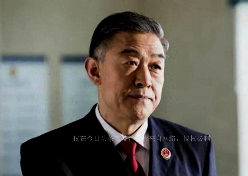 The male supporting actor in "The Knockout" became famous for his role ...