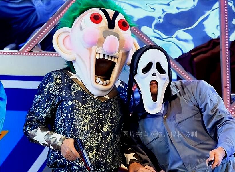Stage play "Crazy TV 2": Postmodernism characteristics contained in ...