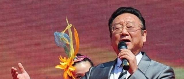Jiang Dawei angrily scolded Daolang: grassroots artist, red farmer! - iNEWS