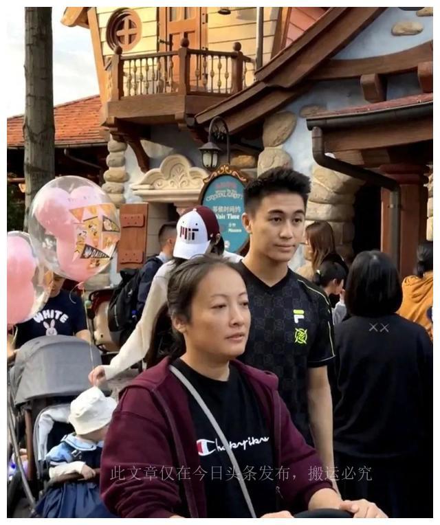 After watching Xi Mengyao and Guo Jingjing take their children out, I ...