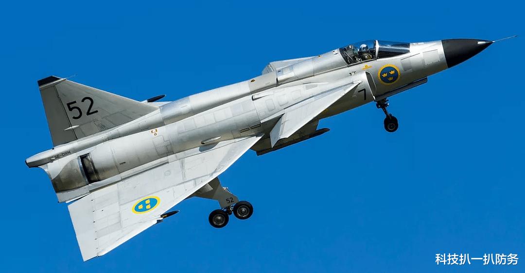 The Saab-37 fighter jet from Sweden has advanced design concepts and ...