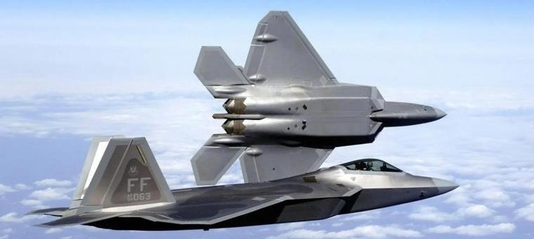Among the five most powerful aircraft in the world, the American F22 ...