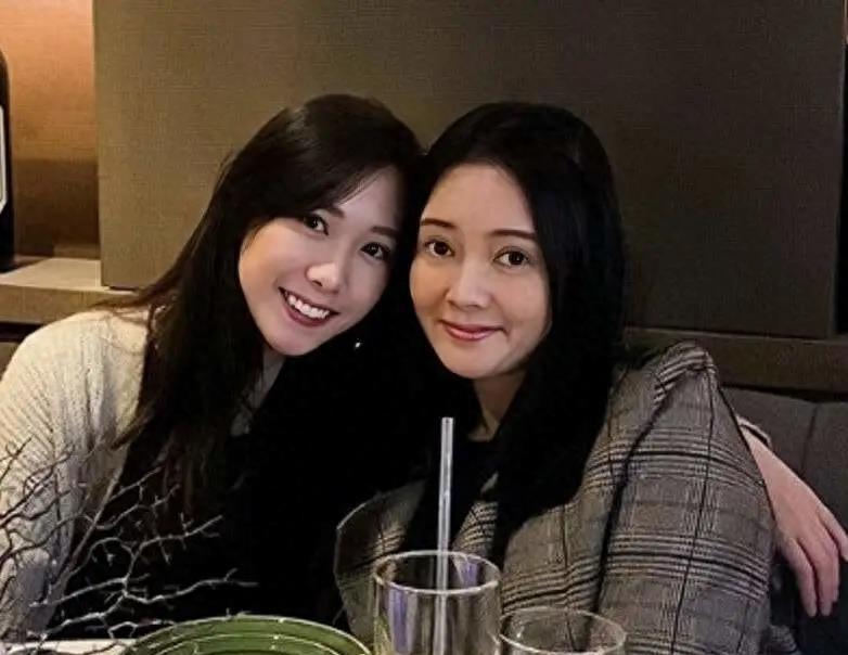 "Peach in the World" Li Lizhen: She became famous at the age of 28. She ...