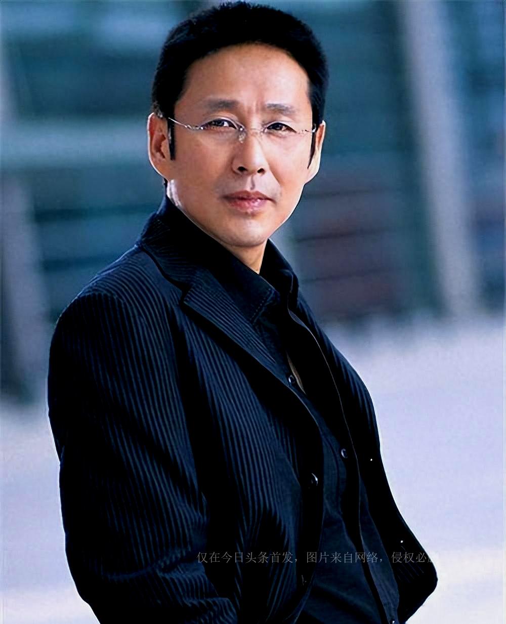 CCTV anchor Du Xian: I married Chen Daoming when I was at the bottom ...
