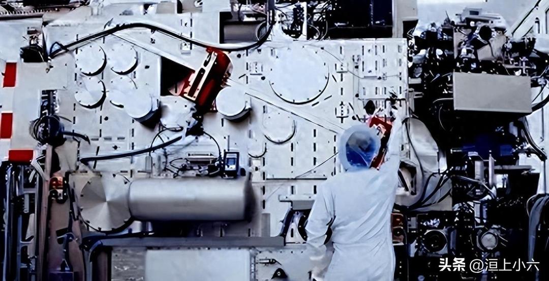 The afternoon of September 17th: China's first domestic lithography ...