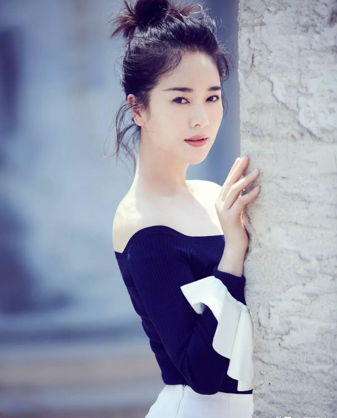 Fascinate Wang Zhiwen! Her return is crazy! - iNEWS