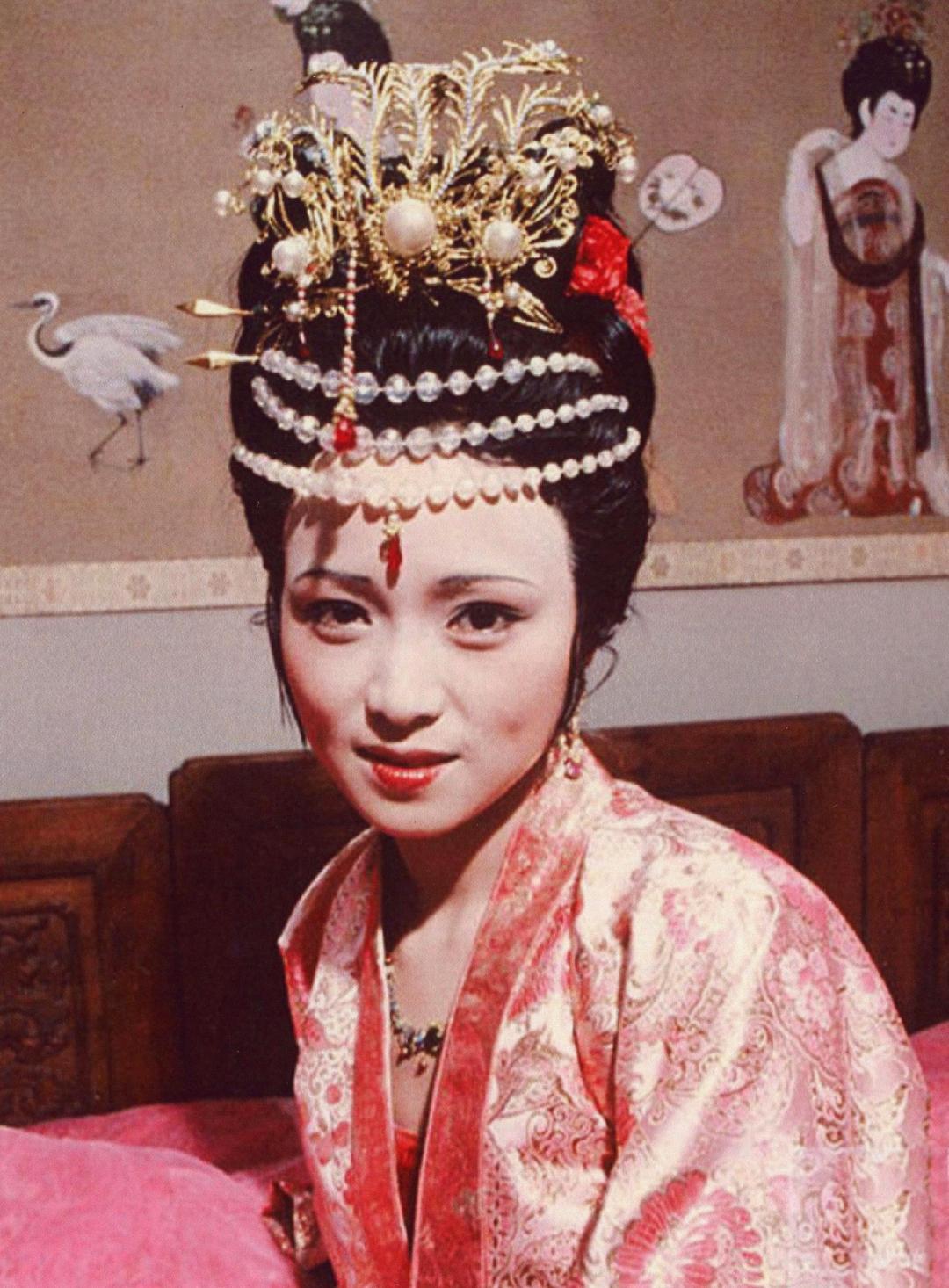 Why didn't Qin Keqing resist Jia Zhen in "A Dream of Red Mansions"? - iMedia