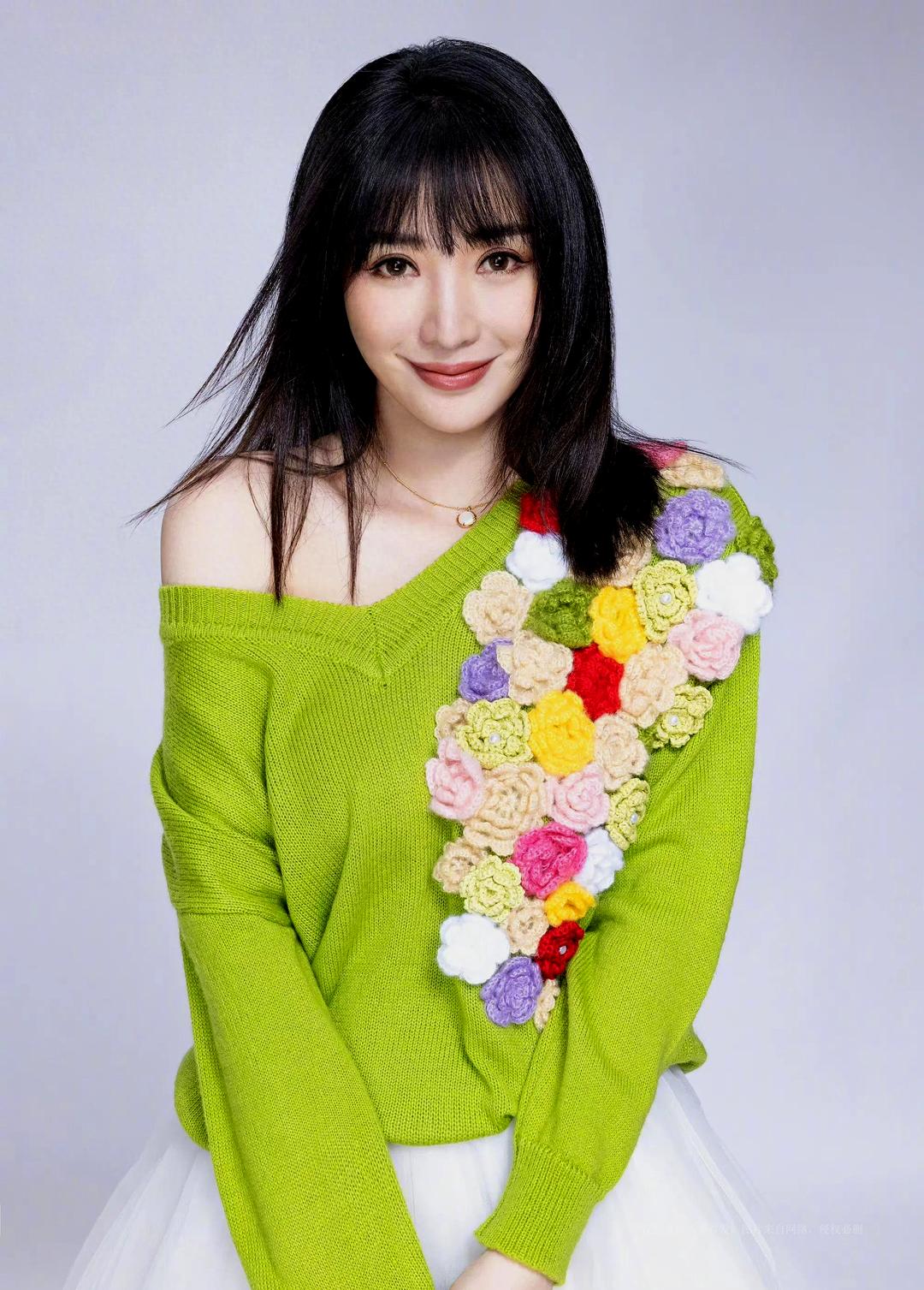 My friend Liu Yan sends blessings! Congratulations to the actor of "Ode ...