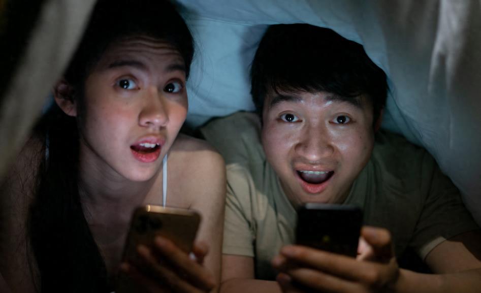 Out-of-control love: a micro-movie about the tyrant that young people ...