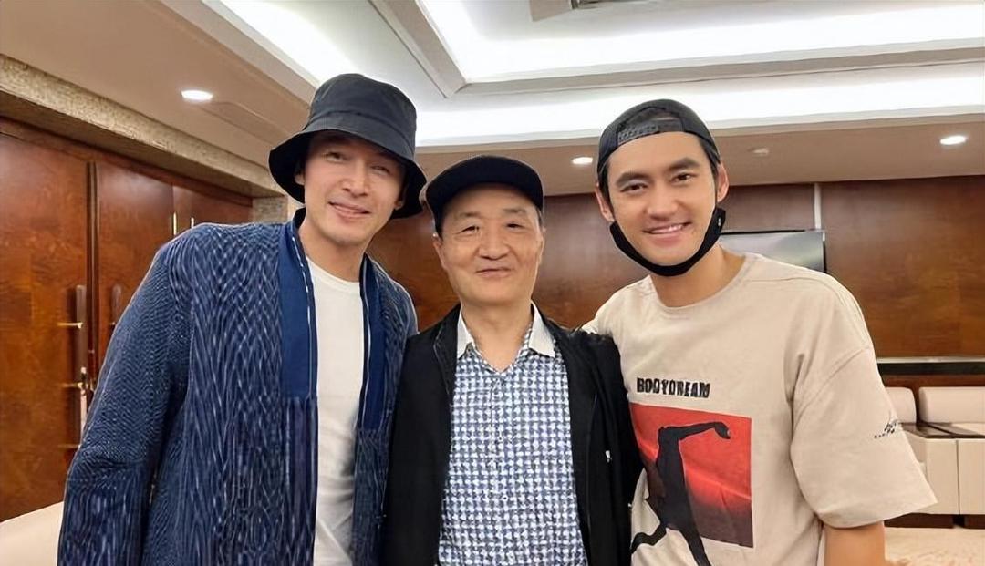Pregnancy photos of Hu Ge, his wife, and Huang Xining exposed: the ...