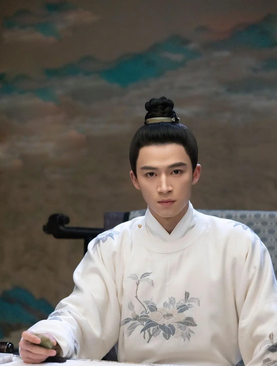 Yu Zheng's new drama contains 7 handsome guys. Their good looks are as ...