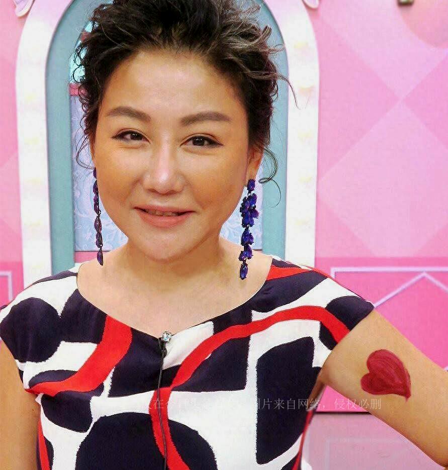 The 55-year-old well-known actress Lan Xinmei fell in the bathroom and ...