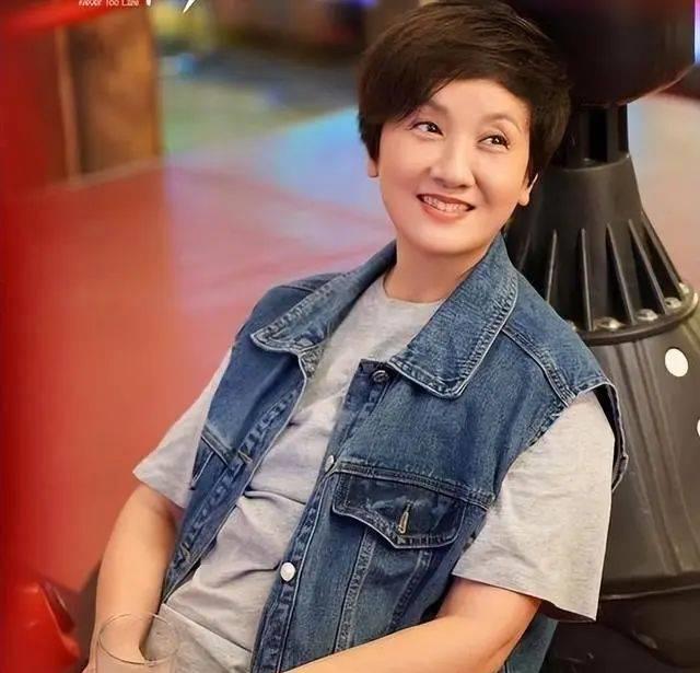 Deng Jie, 65, the true story of paying the price for DINK's life - iNEWS