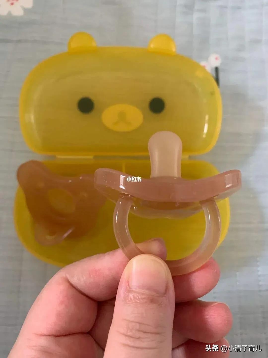 Should I use a pacifier? When to use it? How to give up pacifiers? - iNEWS