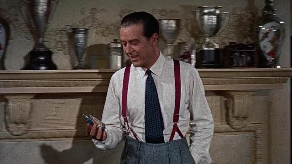 "Telephone" by the master of suspense Hitchcock, a masterpiece that ...