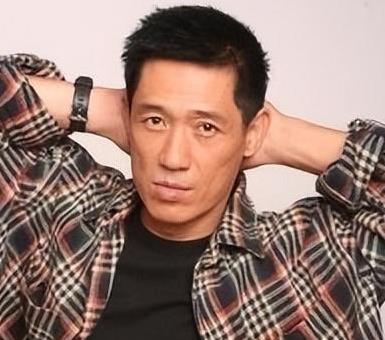 Across both inside and outside the industry, actor Shi Liang's life ...