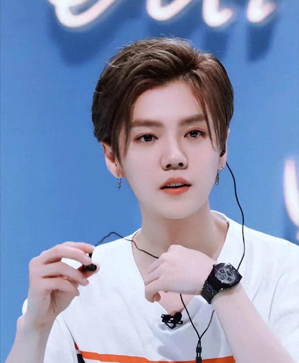 This time, the 33-year-old Lu Han taught the male idol in the ...