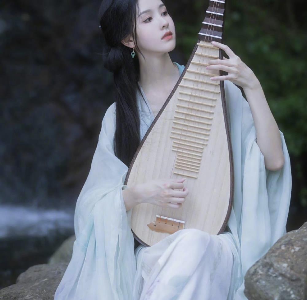 The aesthetics also depends on Guo Jingming, Chen Duling and Cheng Xiao ...