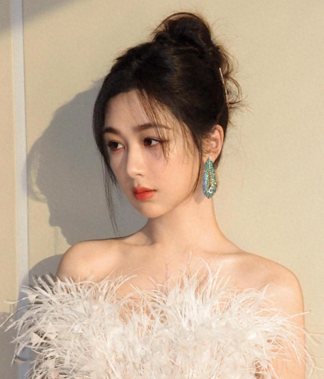 Yang Zi: What a beautiful love - iNEWS