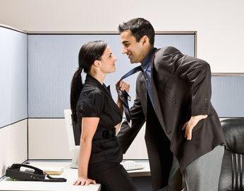 Married boss pays too much attention to and interferes with female ...