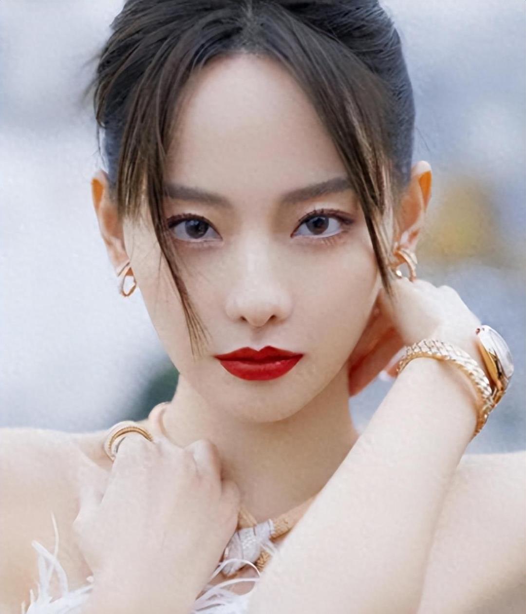 "Beauty comes back to life! 36-year-old Zhang Jiani makes a strong ...