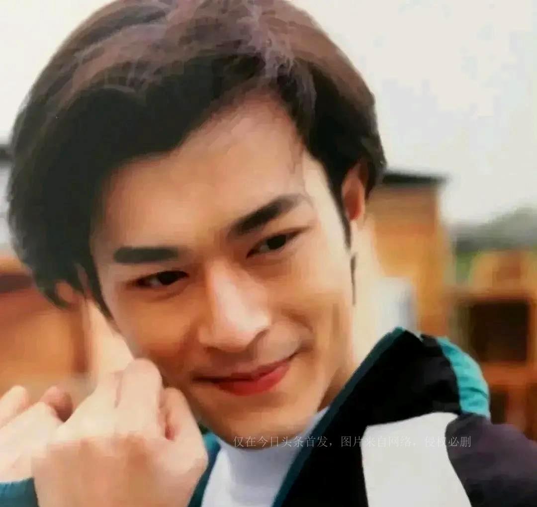 7 male stars with "beautiful dimples" are not only highly recognizable ...