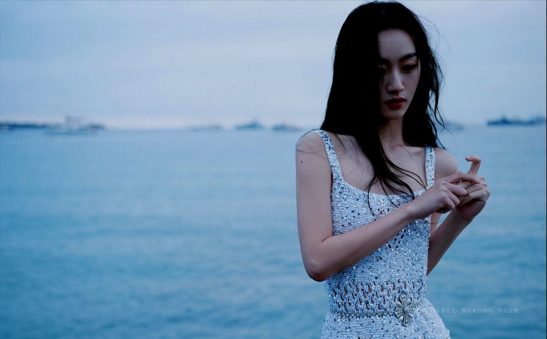 In the face of Ni Ni's coolness and Wen Yongshan's charm, this somewhat ...