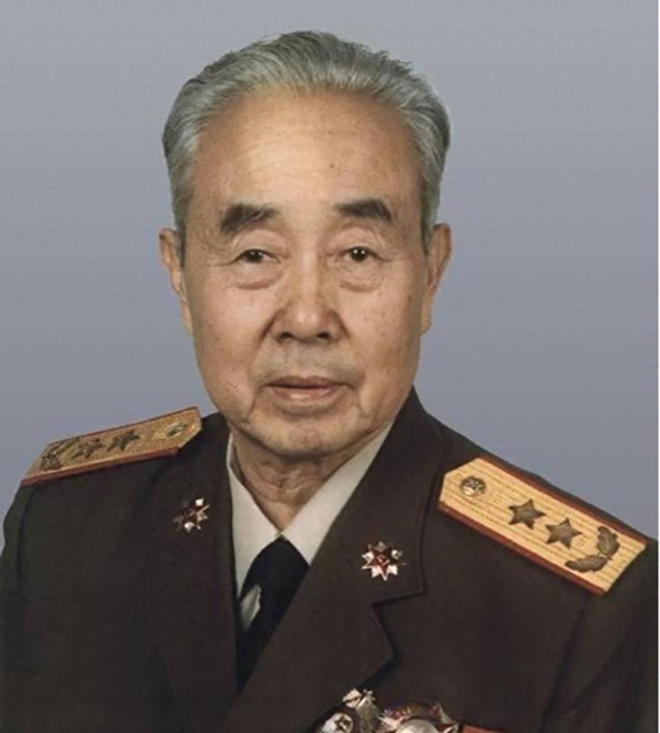 After the Lushan Conference, Peng Dehuai asked the secretary to leave ...