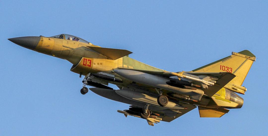 Top secret! The US military suddenly spotted the J-10C, only a few ...