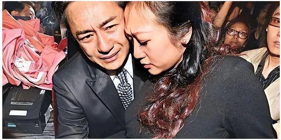 Married to Chen Haomin, who is 16 years older, had 4 pregnancies in 5 ...