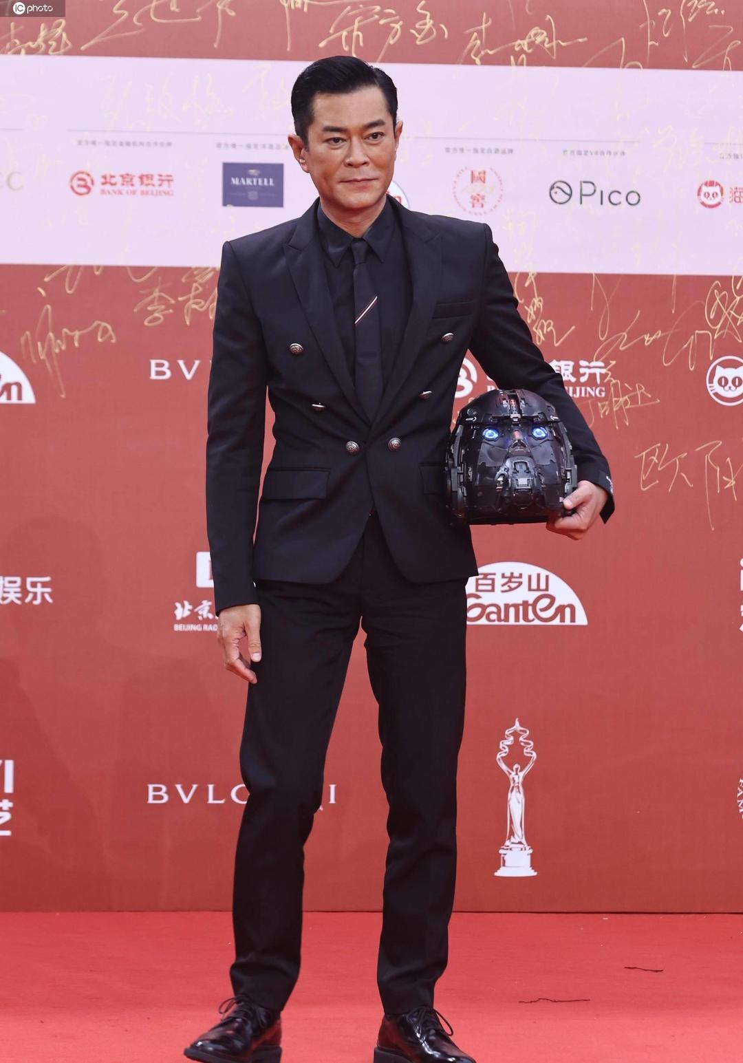The 51-year-old Louis Koo unexpectedly became a mirror for Hong Kong's ...