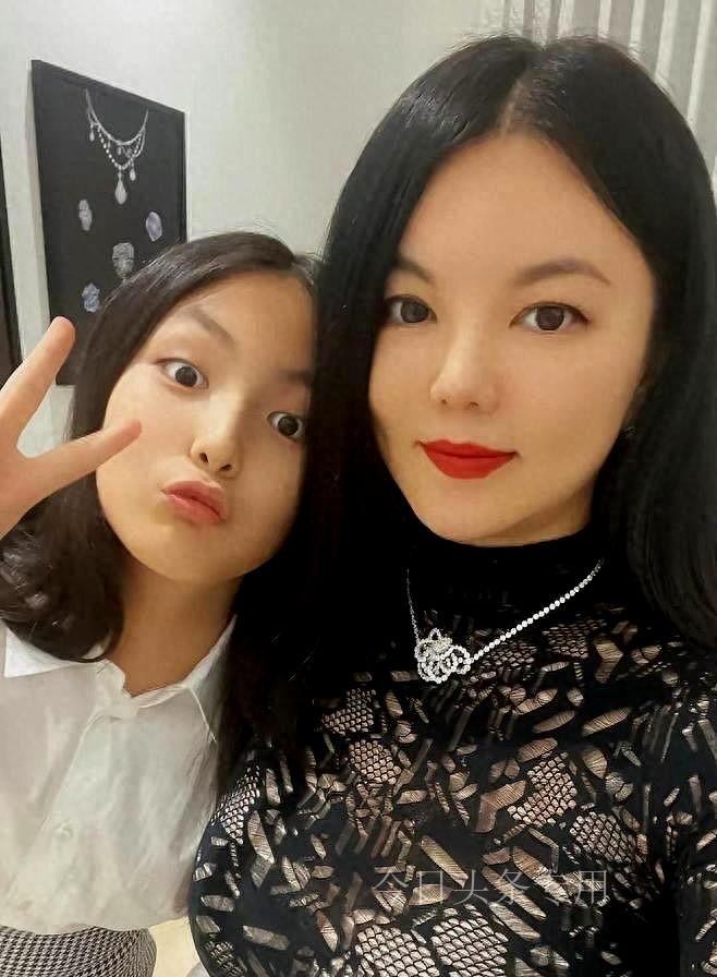 Host Li Xiang sparks heated debate by supporting brands that insult ...