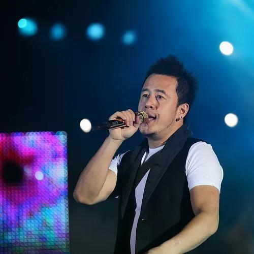 What kind of sparks do Yang Kun's "White Horses Pass" and "Dao Lang Luo ...