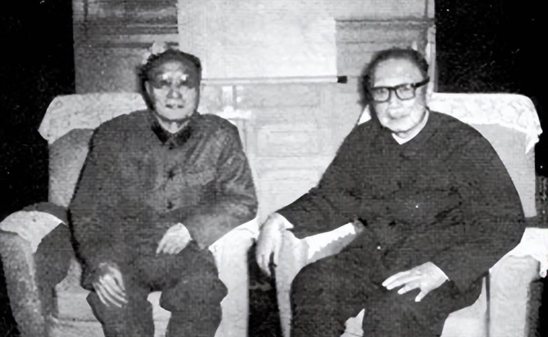 Deng Xiaoping went to talk to Zhang Aiping: Don't let the two veterans ...