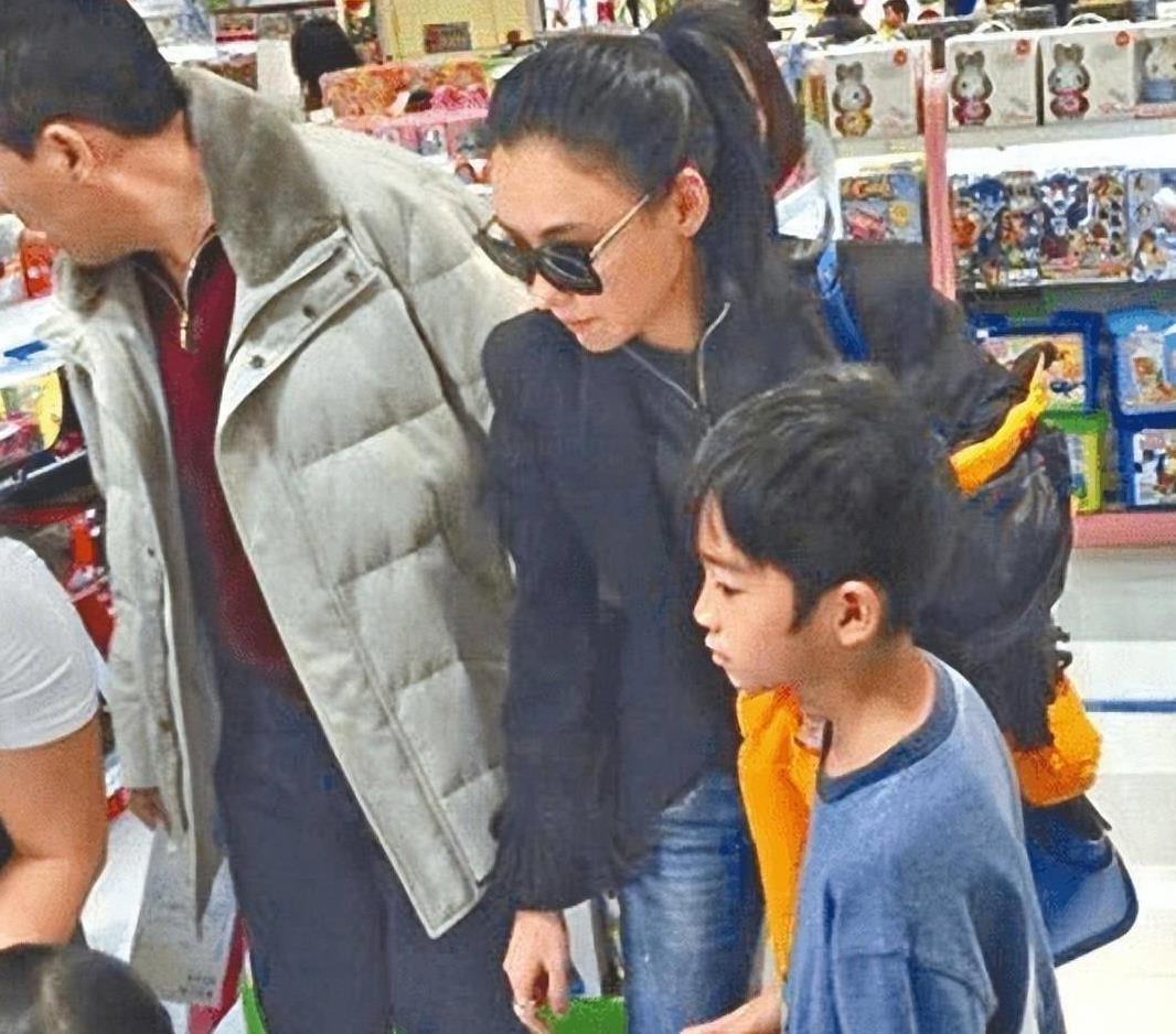 It turns out that Sun Donghai denied having an affair with Cecilia ...