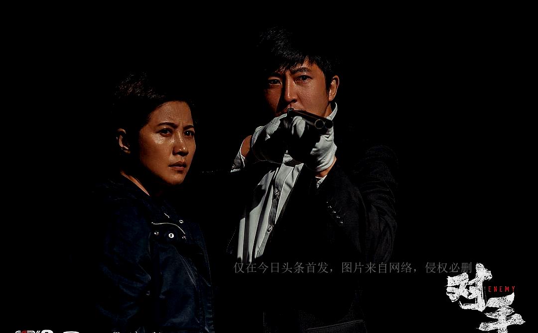 After only one day of airing, it topped the soaring list. Feng Bing's ...