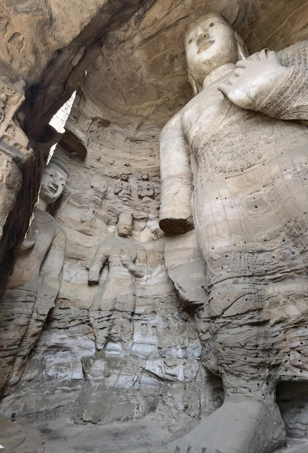 A statue with mixed feelings of contradiction (Cave 18 of Yungang ...