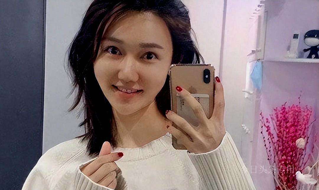 CCTV host Long Yang revealed that he is a moonlight earner and has no ...