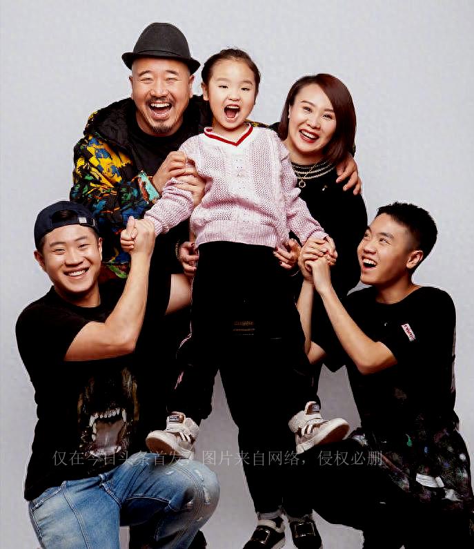 Li Lin: Married to Wang Xiaoli, who is 11 years older. They have been ...