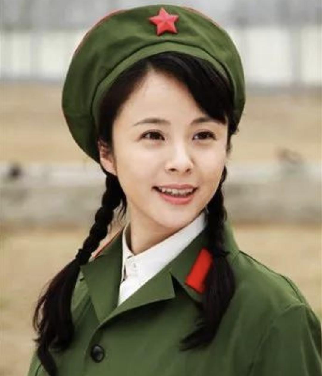 Yang Ruoxi: She fell in love with an "old scumbag" at the age of 20 ...