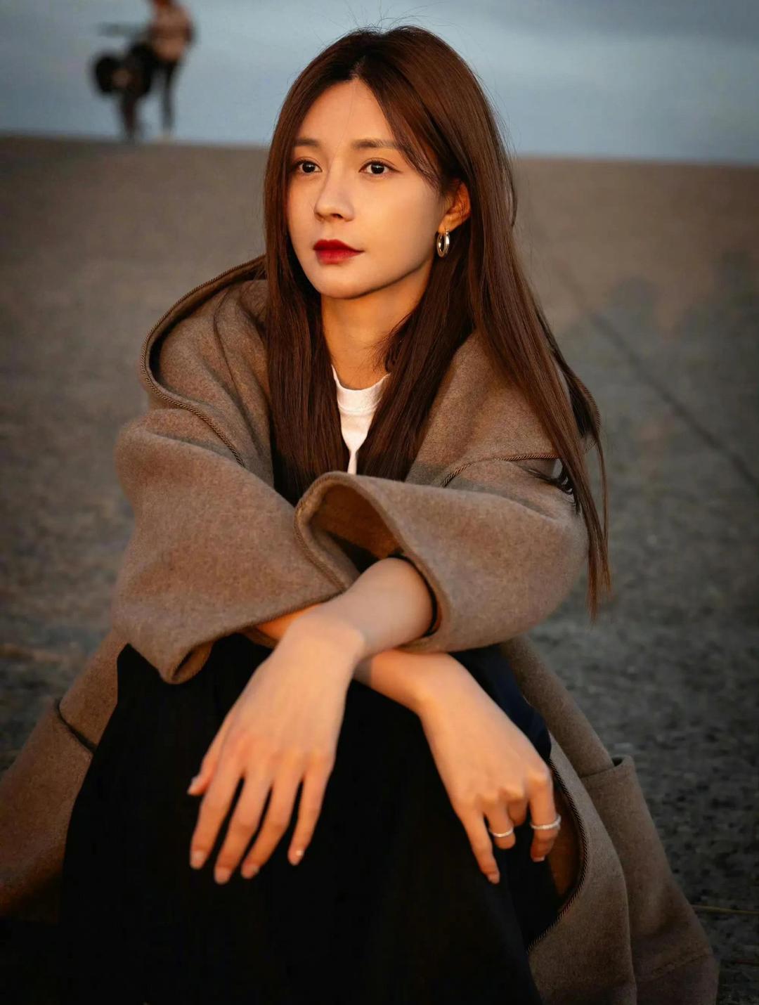 Plagiarism? Shen Mengchen took the same photo as Jay Chou's album cover - iMedia