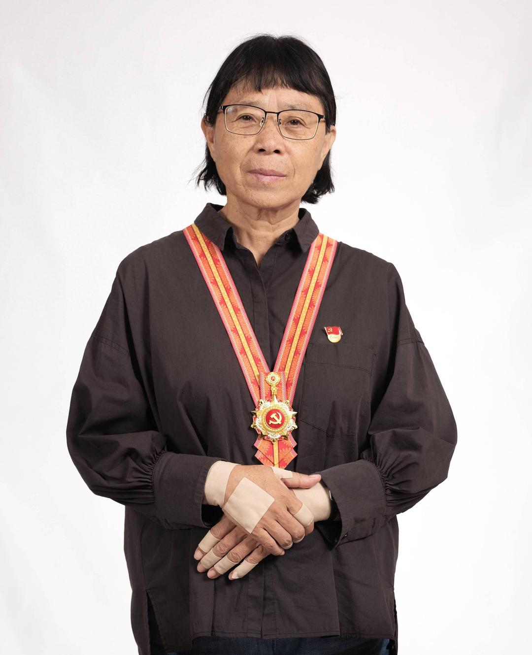 Playing the role of Zhang Guimei, this time, the 46-year-old Hai Qing ...