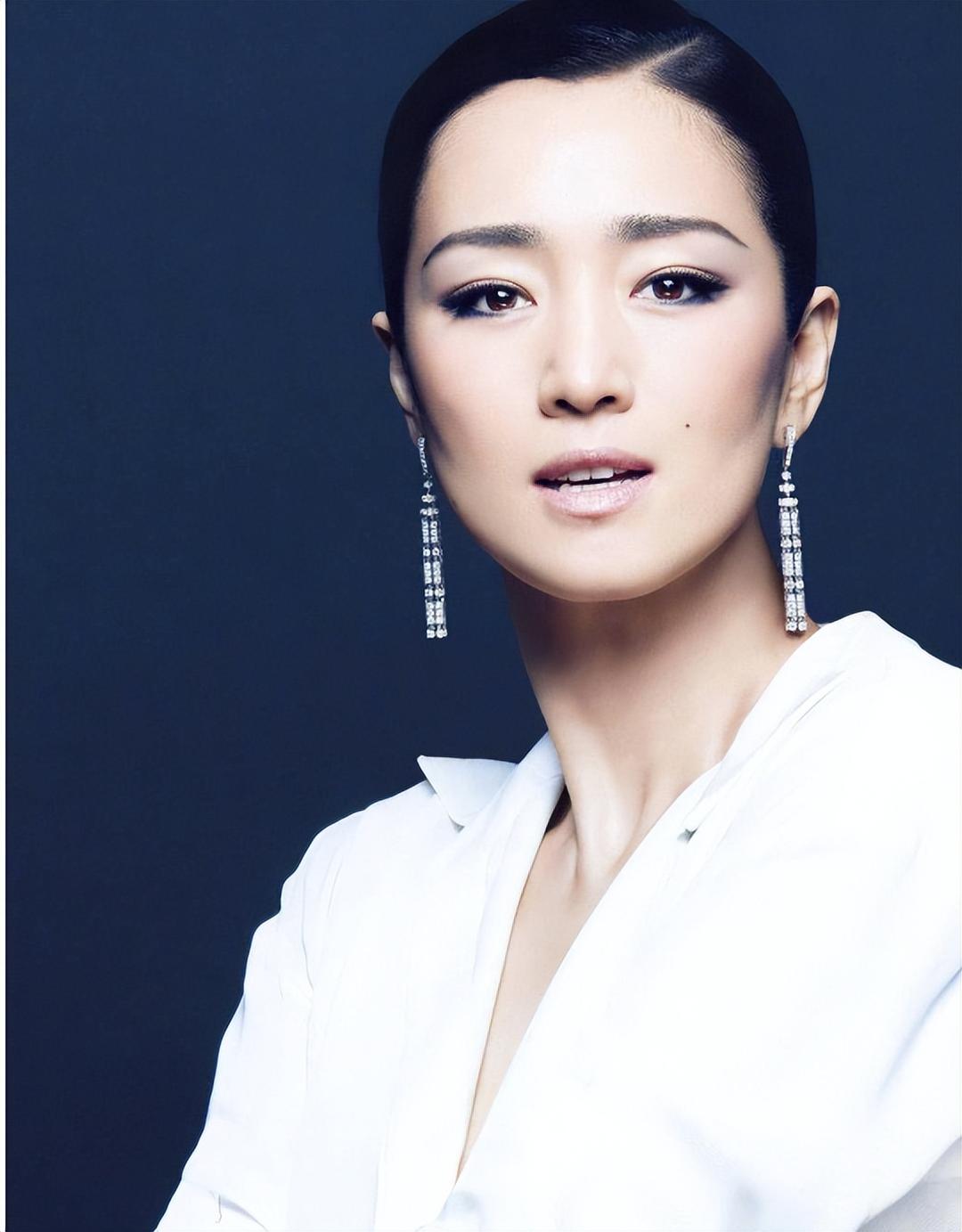 Gong Li finally admitted that she had a son and had hidden it for 30 ...