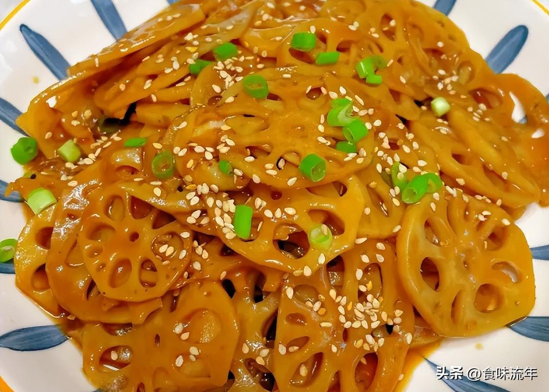 A plate of sweet and sour lotus root slices, paired with a bowl of rice ...