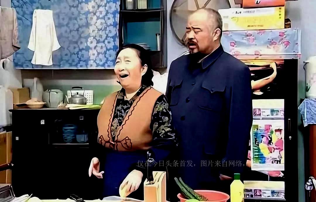 Peng Yu is over 90 years old and has difficulty walking, but she is ...